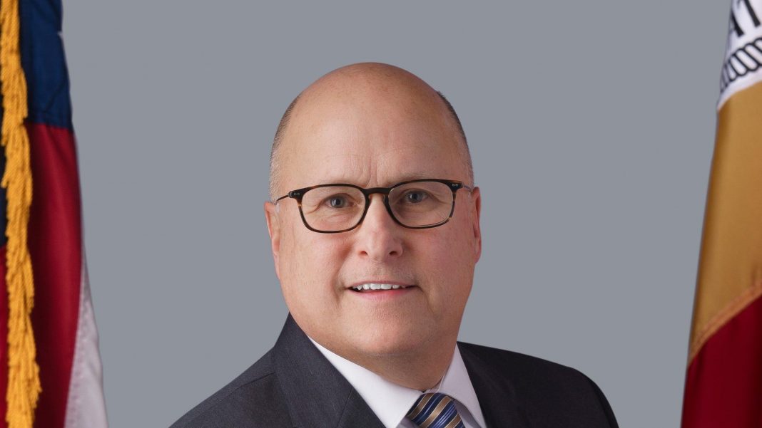 Keith Lau ends term as city director; praised for organizing city ...